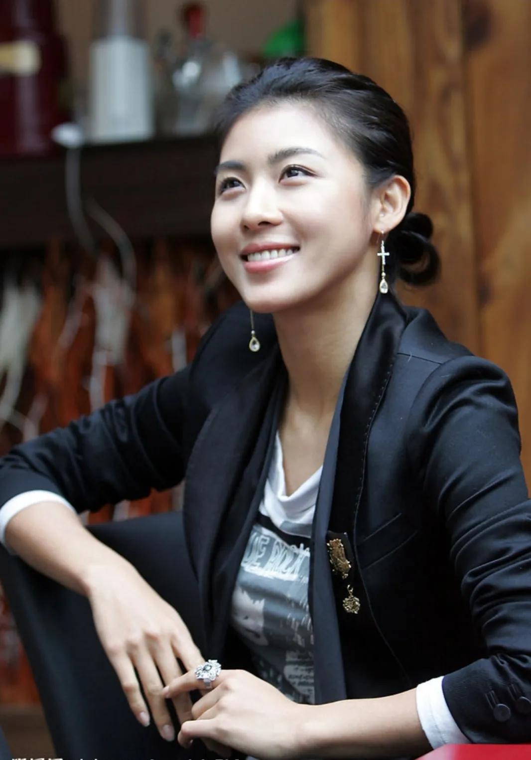 How to evaluate the Korean actor Ha Jiwon - iNEWS