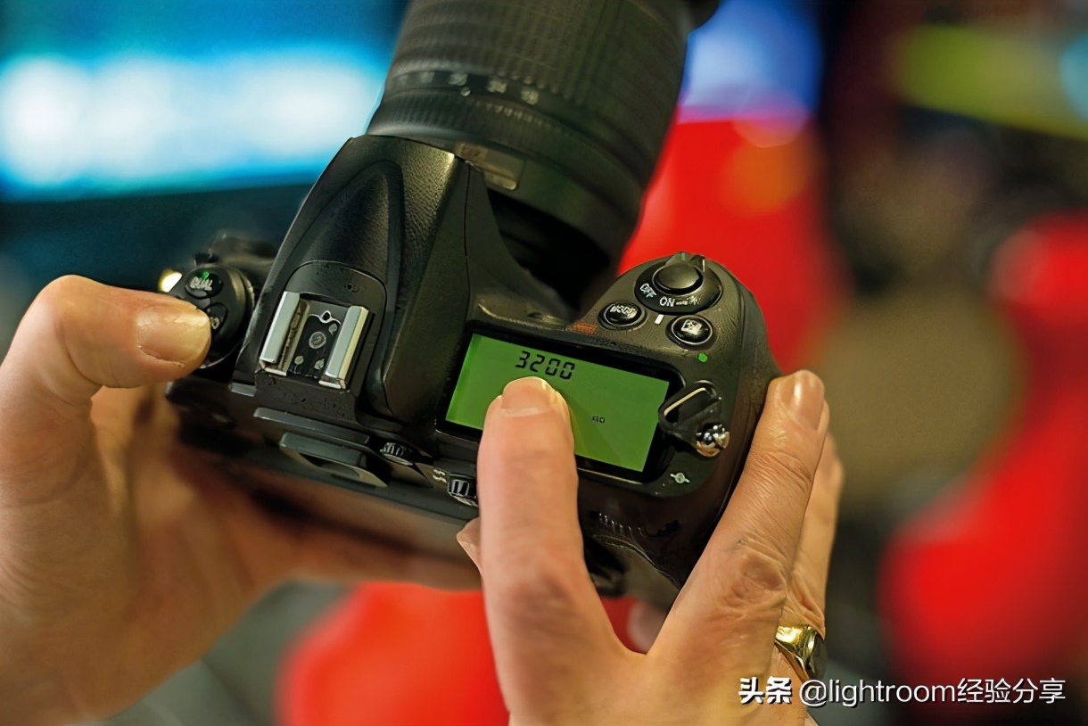 How to set the camera's sensitivity in low-light environment ...