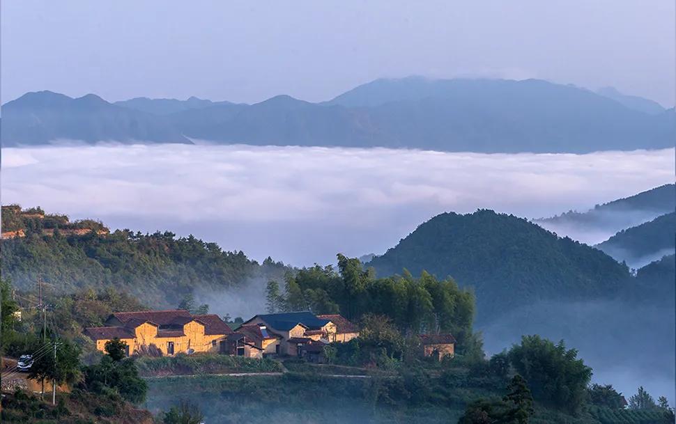 The beautiful "open" secret town, from early morning to sunset, you can ...