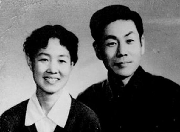 Xiao Hong: One of the Four Talented Women of the Republic of China, a ...