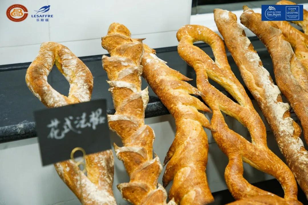 French baguettes, European-style specialty bread, artistic bread ...
