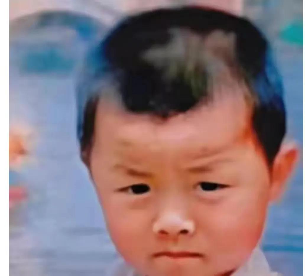 Guo Wei, who is in the arms of his biological mother, is he obligated ...