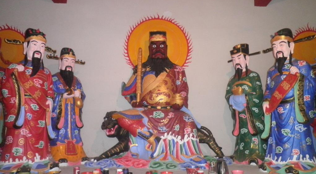 Welcome to the God of Wealth on the fifth day of the first lunar month ...