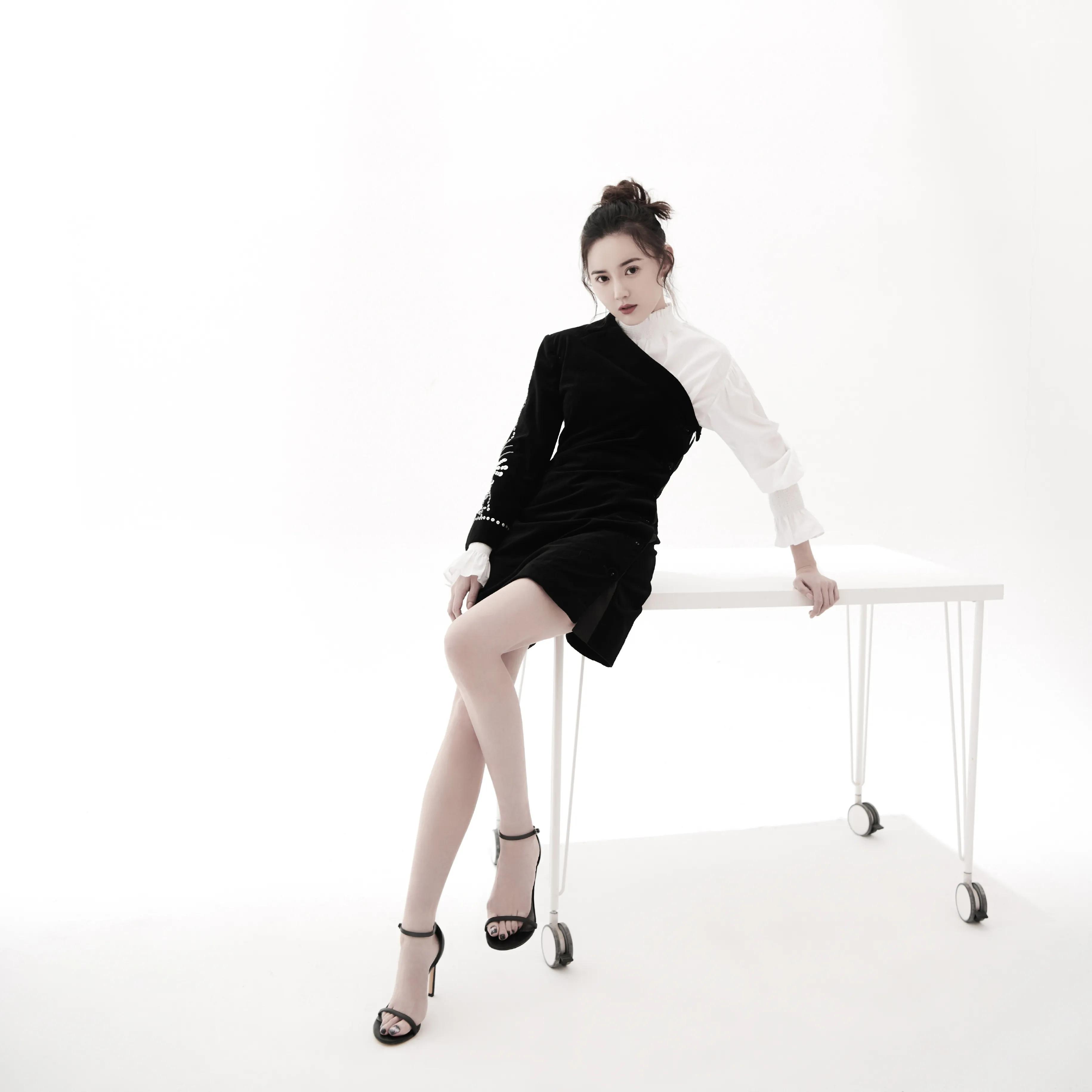 Changeable palette of colorful life Jiang Kaitong - iNEWS