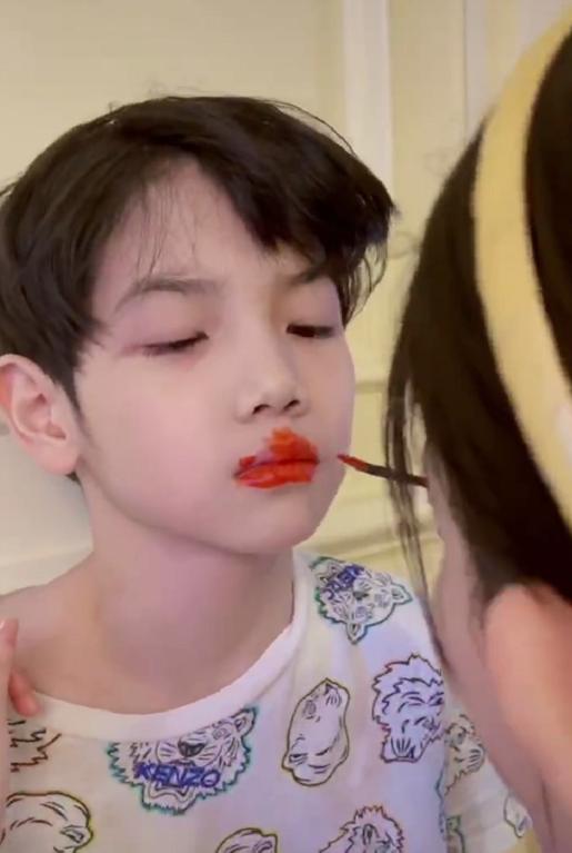 Yang Shuo's wife exposes her children, and Yang Yuchen is willing to be ...