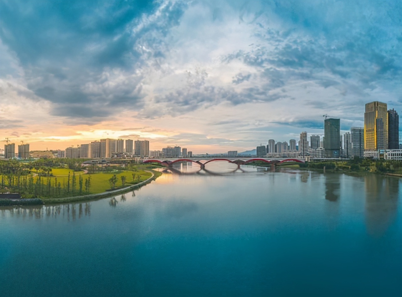 Comparison of the expansion power of third-tier cities: Linyi and ...