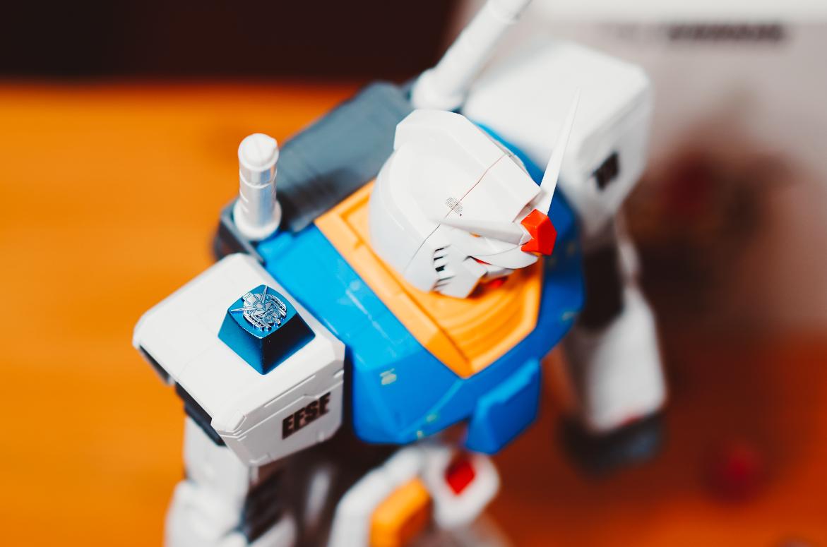 ikbc co-branded Gundam metal keycap hands-on experience - iNEWS