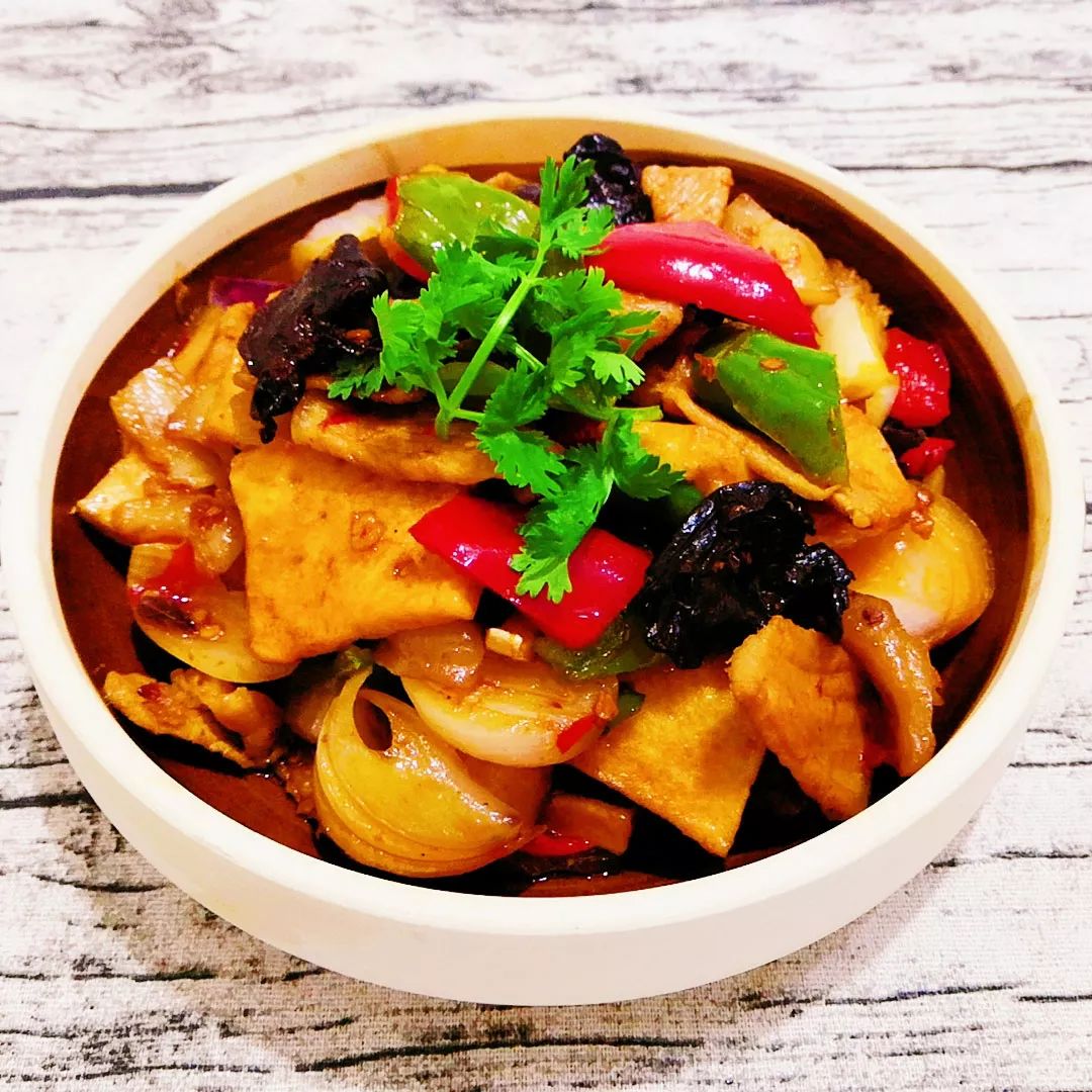 Appetizing small stir-fry: dry pot Chiba tofu, spicy and salty, soft ...