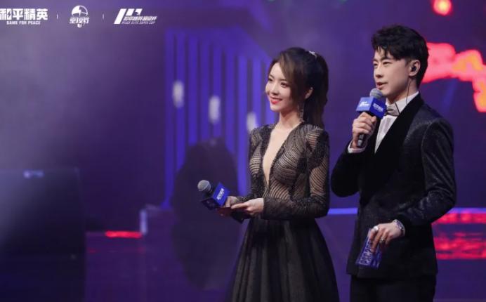 Yu Shuang tried the "Kasha dress", the stunning style became the focus ...