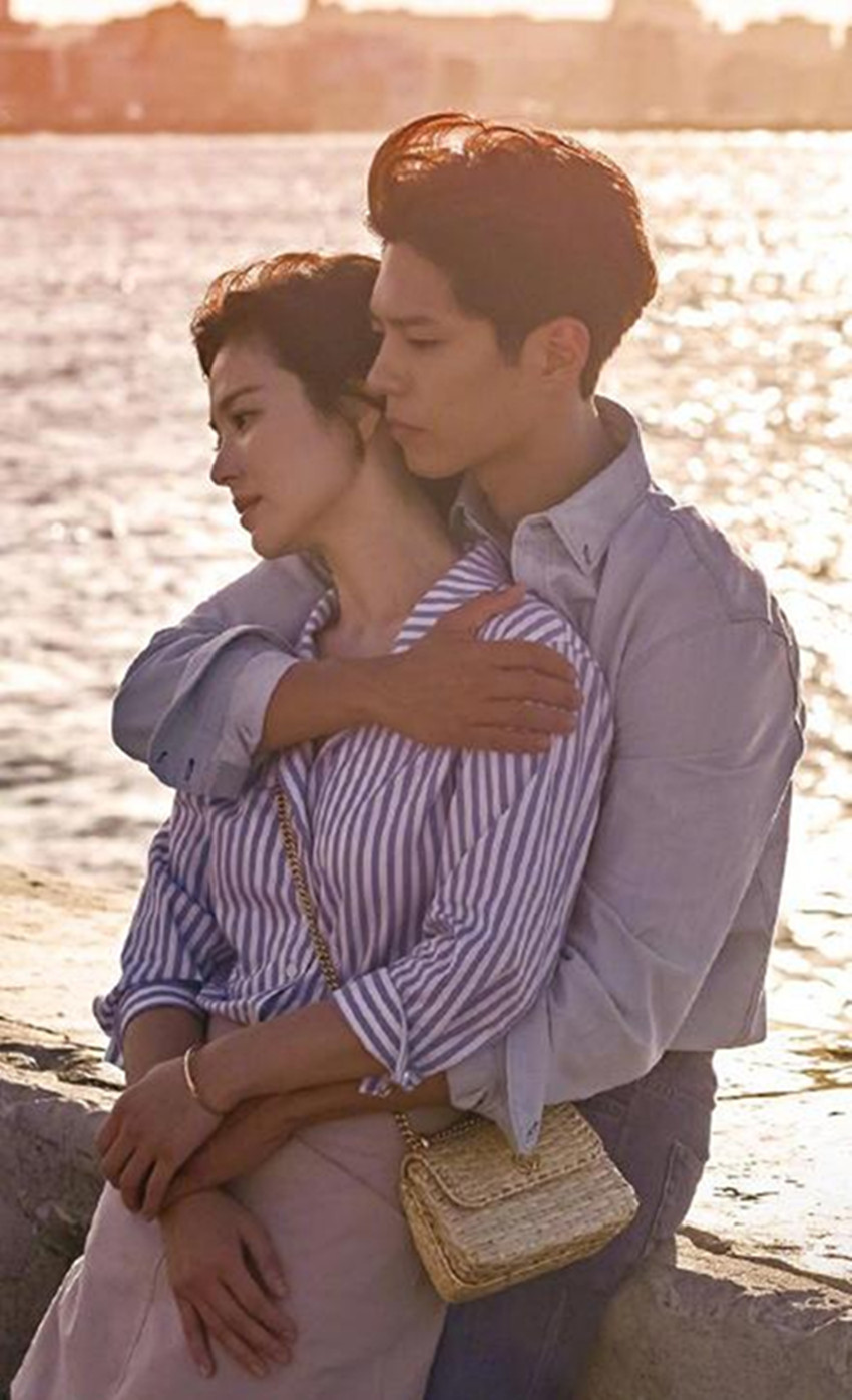 37-year-old Song Hye Kyo's face grows in reverse!Cut short hair like a ...