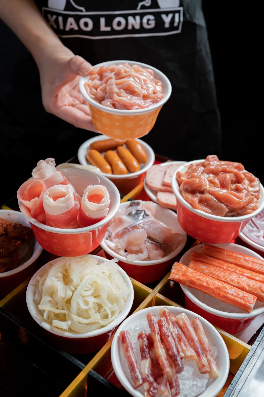 Guangzhou is really cold!Sports West "Snow Mountain Ice Hot Pot" - iNEWS