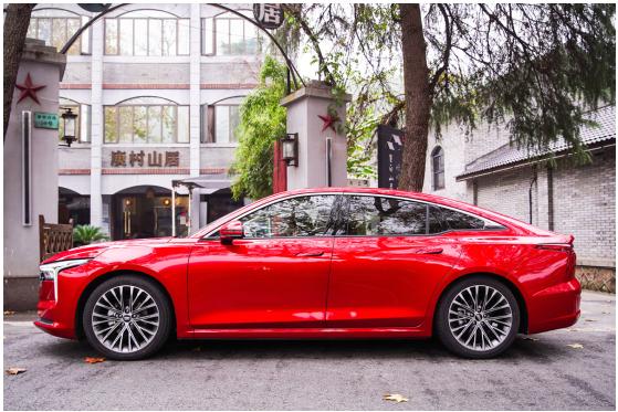 The artistic appreciation of the collision of curves and metals "the ...