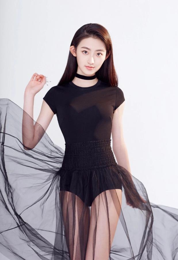 Yang Yutong became more and more bold after becoming popular. The black ...