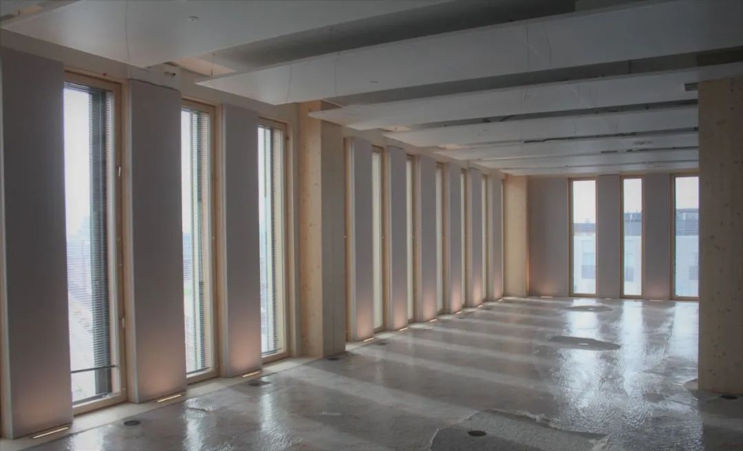 "Supercell", valued at tens of billions of dollars, moved into the ...