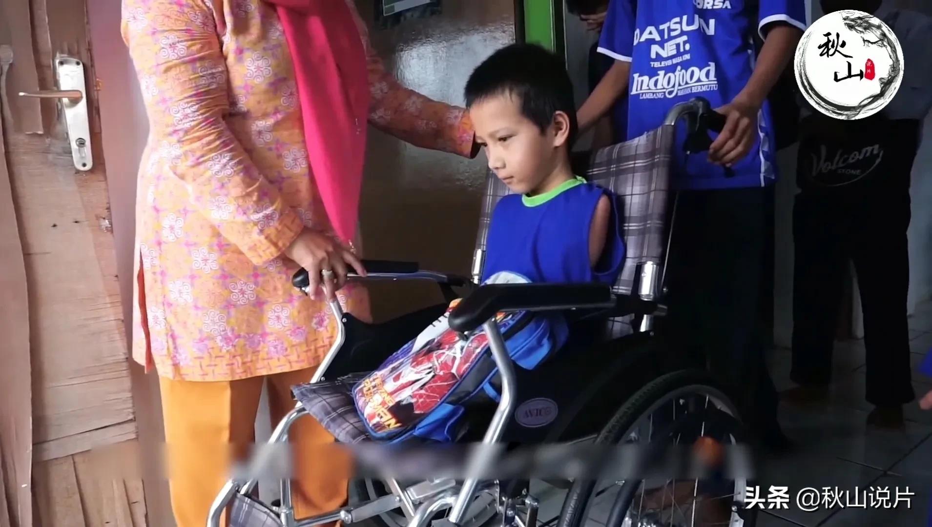 Born without limbs, he learns very well, and he can play games with his ...