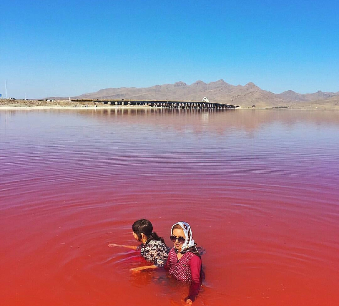The temperature in Iran's Red Lake and Kuwait exceeds 70 degrees, and ...