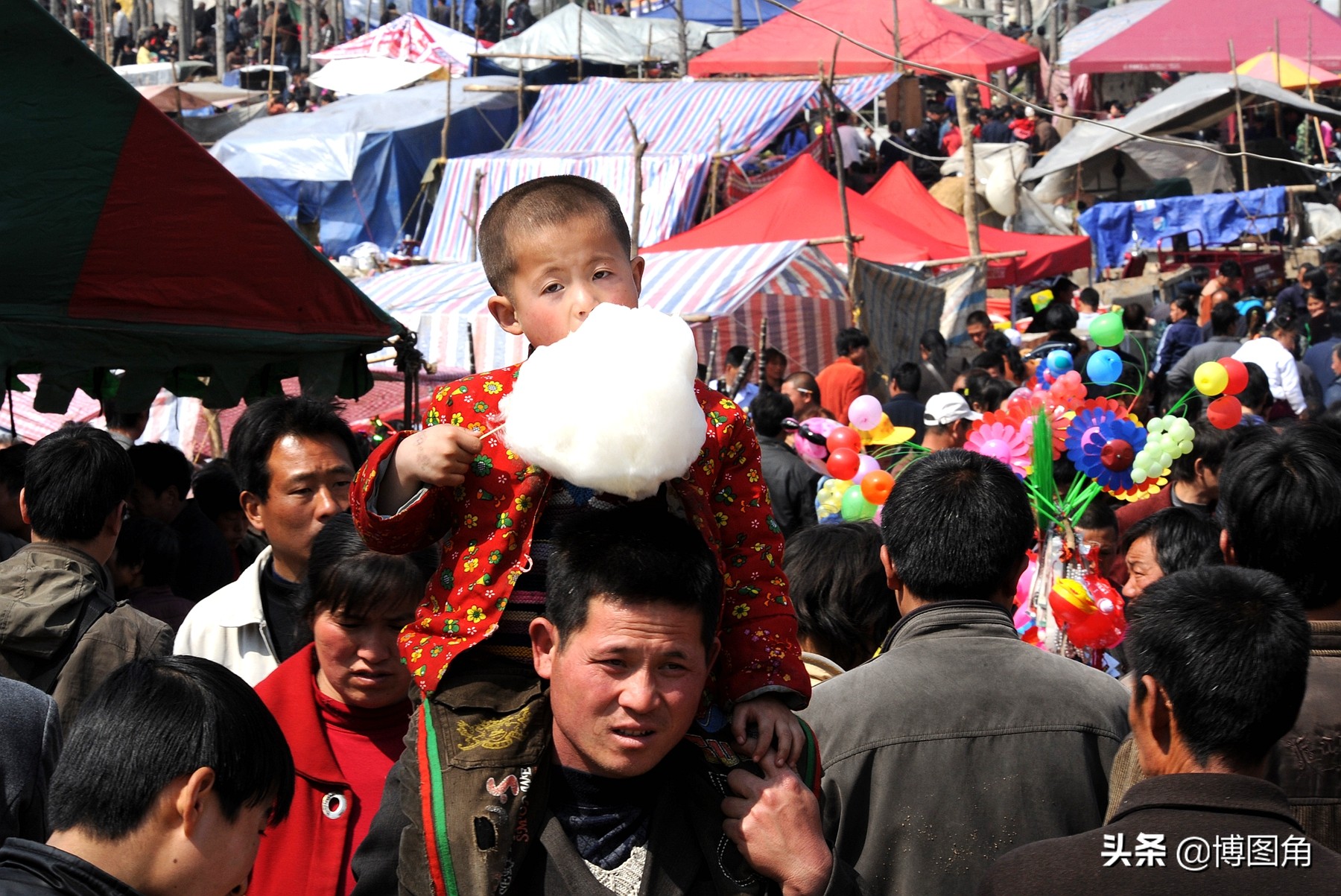 Remember the Pangu Mountain Temple Fair in March?Let's take a look at Zhou Yulin's 30 years of ...
