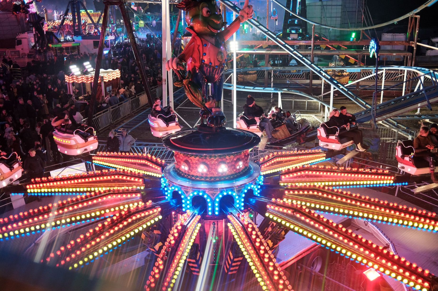 The last day of HULL FAIR 2021, the Hulls have a crazy queuing ...