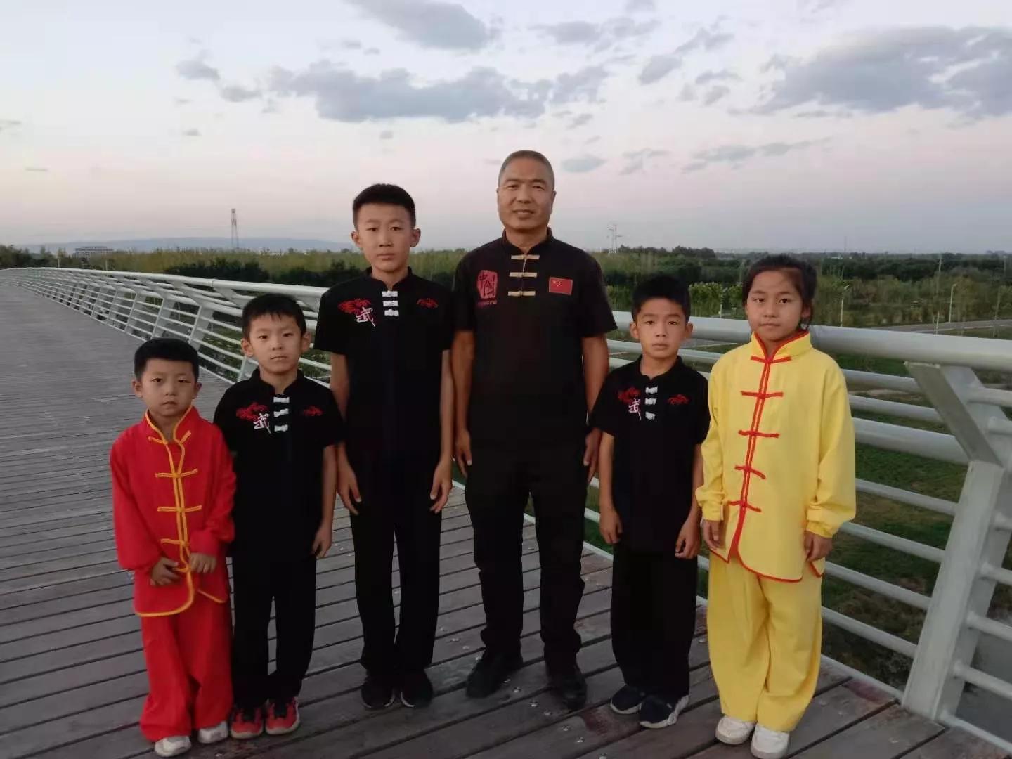 Xingyiquan connects the three generations of Wu family - iNEWS