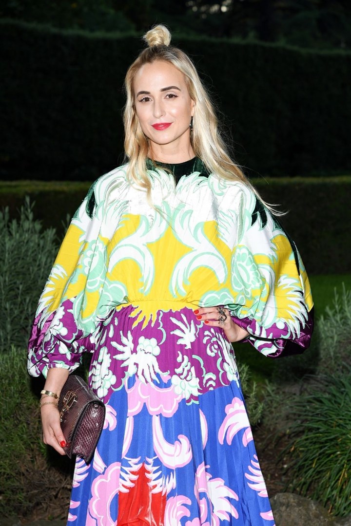 Look at the single royal princesses around the world. Which one do you ...