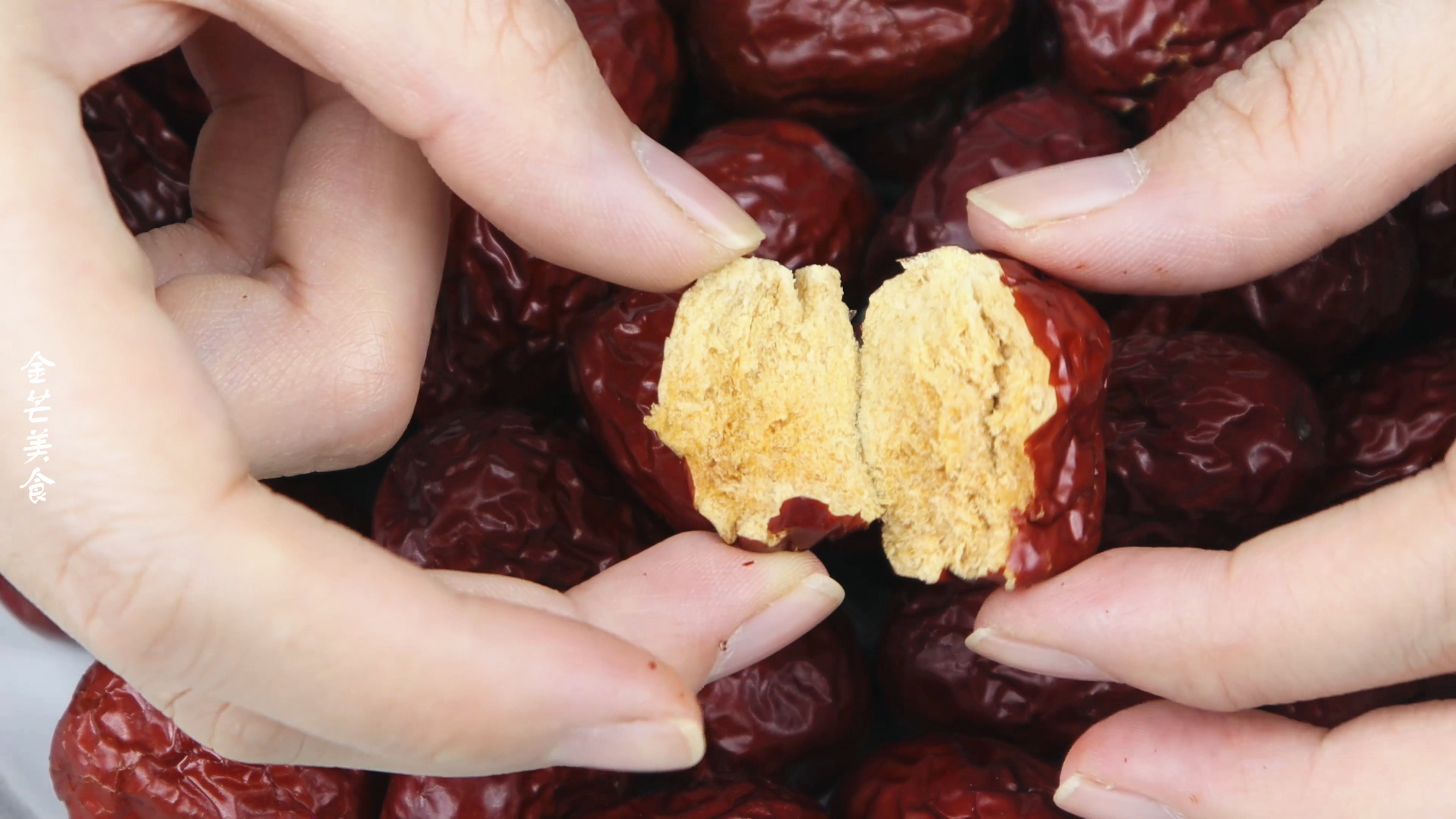 When buying red dates, you must choose "small" ones. Keep these 5 tips ...