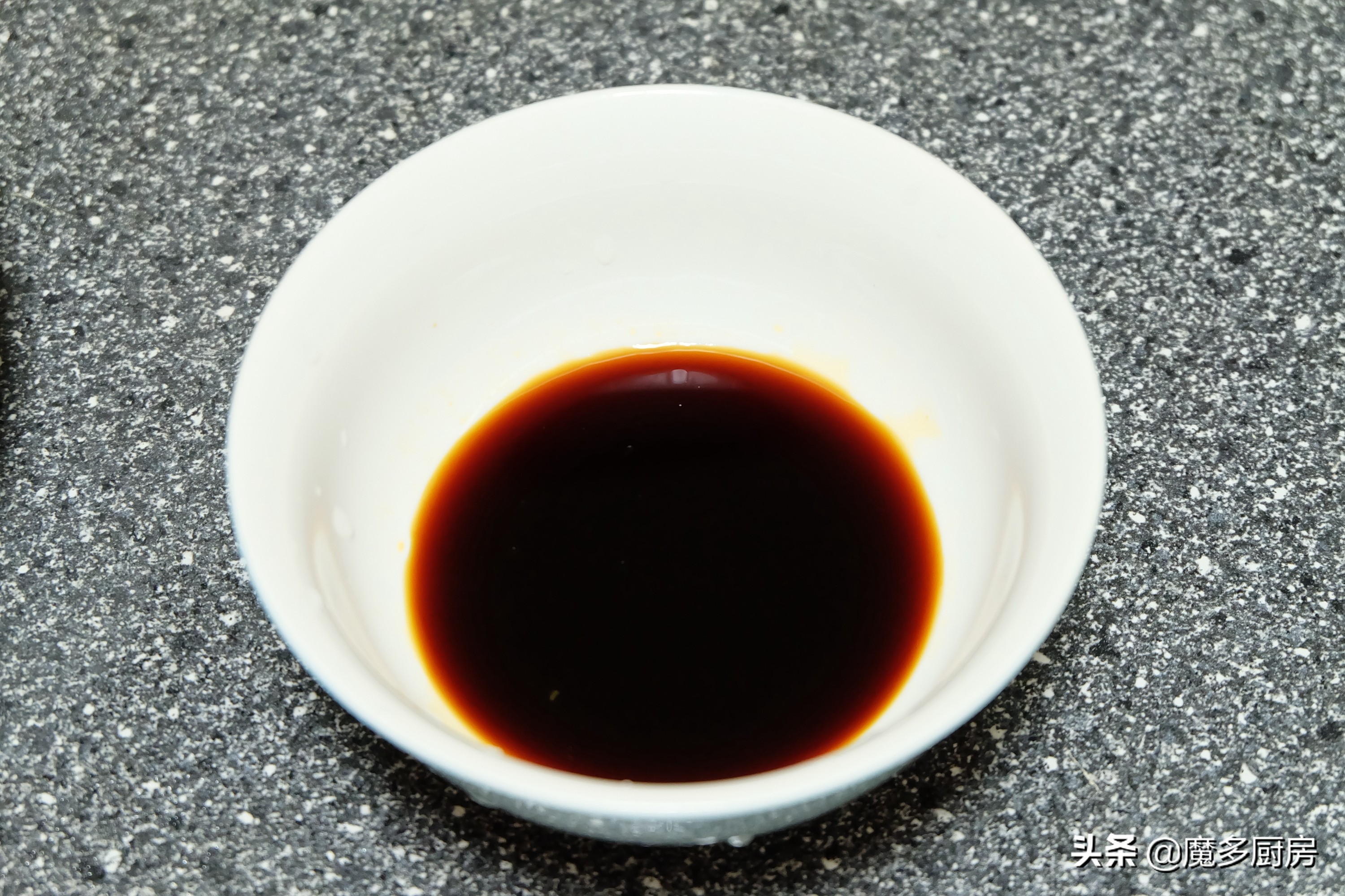Fried pork liver at night, delicious to drooling, delicious and tender ...