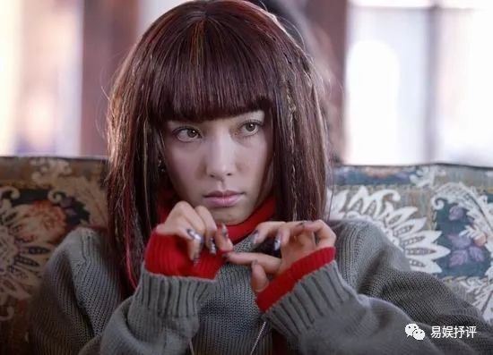 The first sister of Huayi, Li Bingbing, cried and turned into tears after she got the movie. The ...