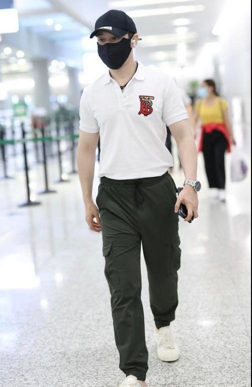 How to look good in Polo?How do boys wear polo shirts in summer? - iNEWS