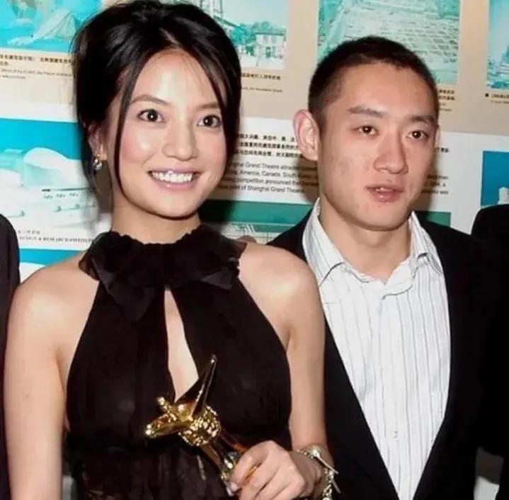 Zhao Wei: How to be promoted from a young actor to a rich woman, the four men behind Xiao Yanzi ...