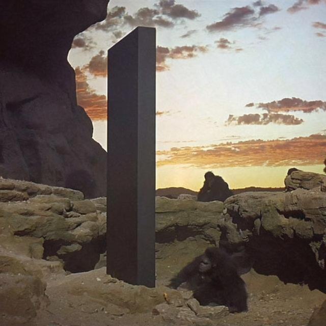 Mysterious metal pillars appear in many places in the world. Is it ...