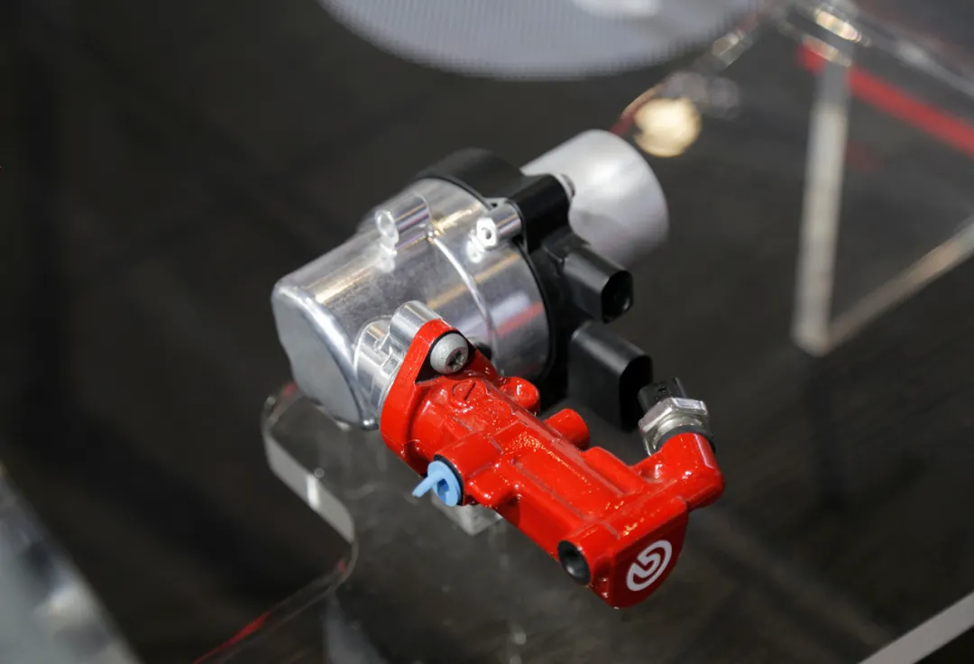Brake tycoon Brembo's black technology for wire-controlled brakes ...