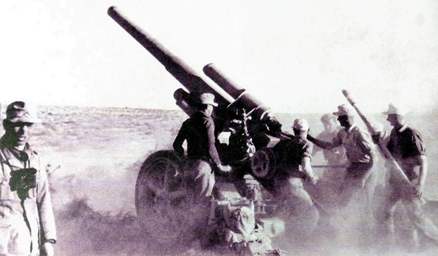 150mm s.FH18 howitzer of German artillery in World War II - iNEWS