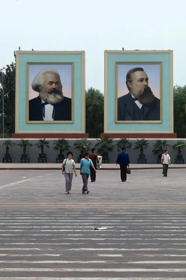 27 photos of Beijing in 1981 - iNEWS