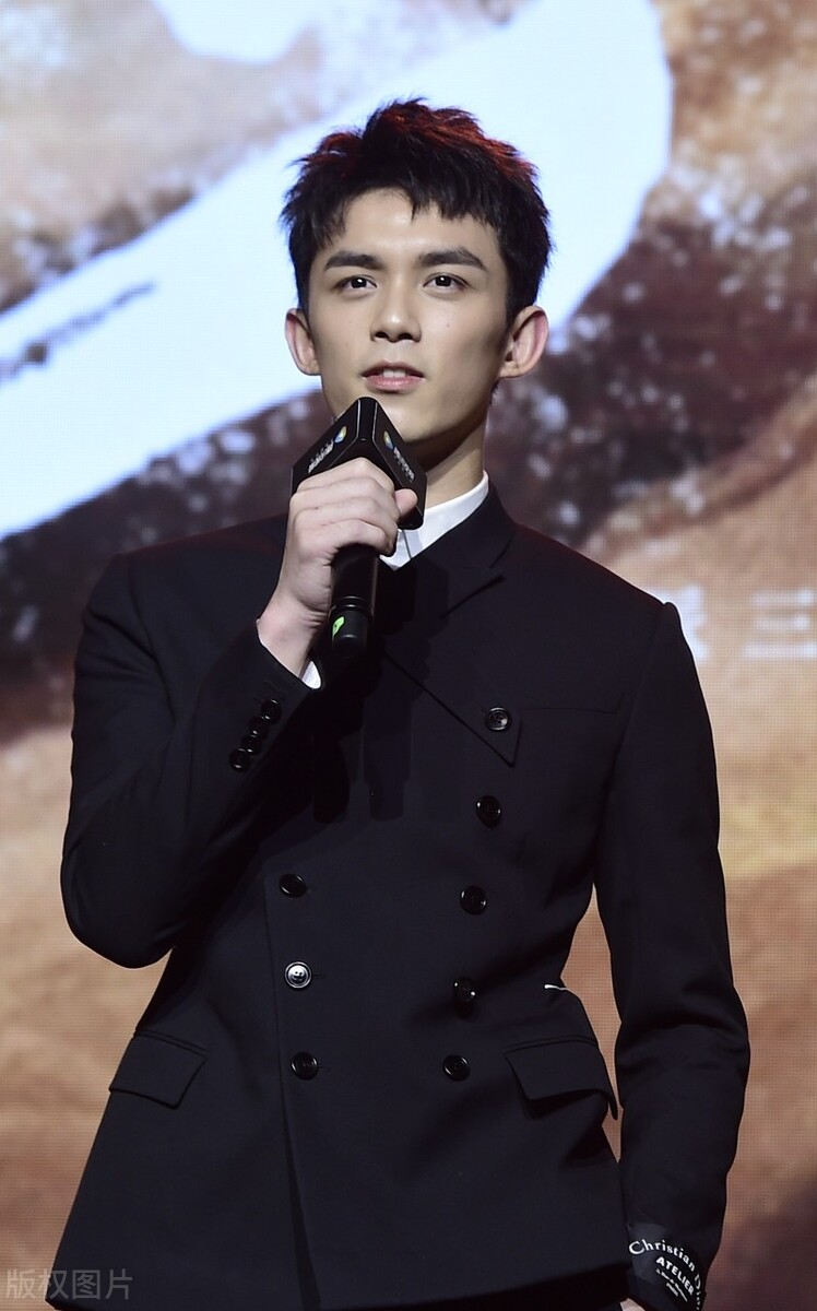 Wu Lei's lines: I'm also a handsome man anyhow, you're not so good ...