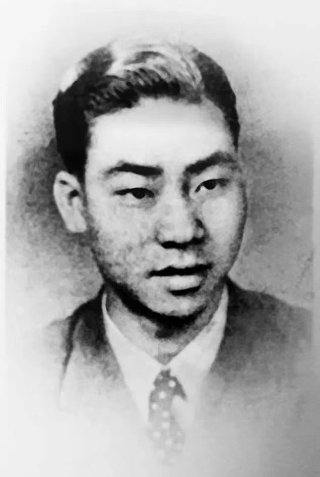 This honor is well deserved by Mr. Xu Yuanchong, a hundred-year-old ...
