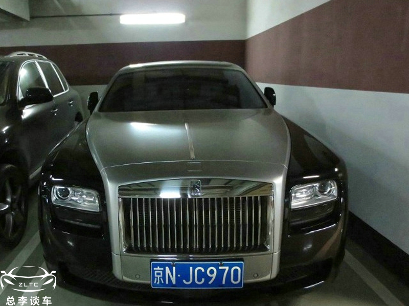 Jackie Chan's Rolls-Royce was met by chance, and when he saw this car ...