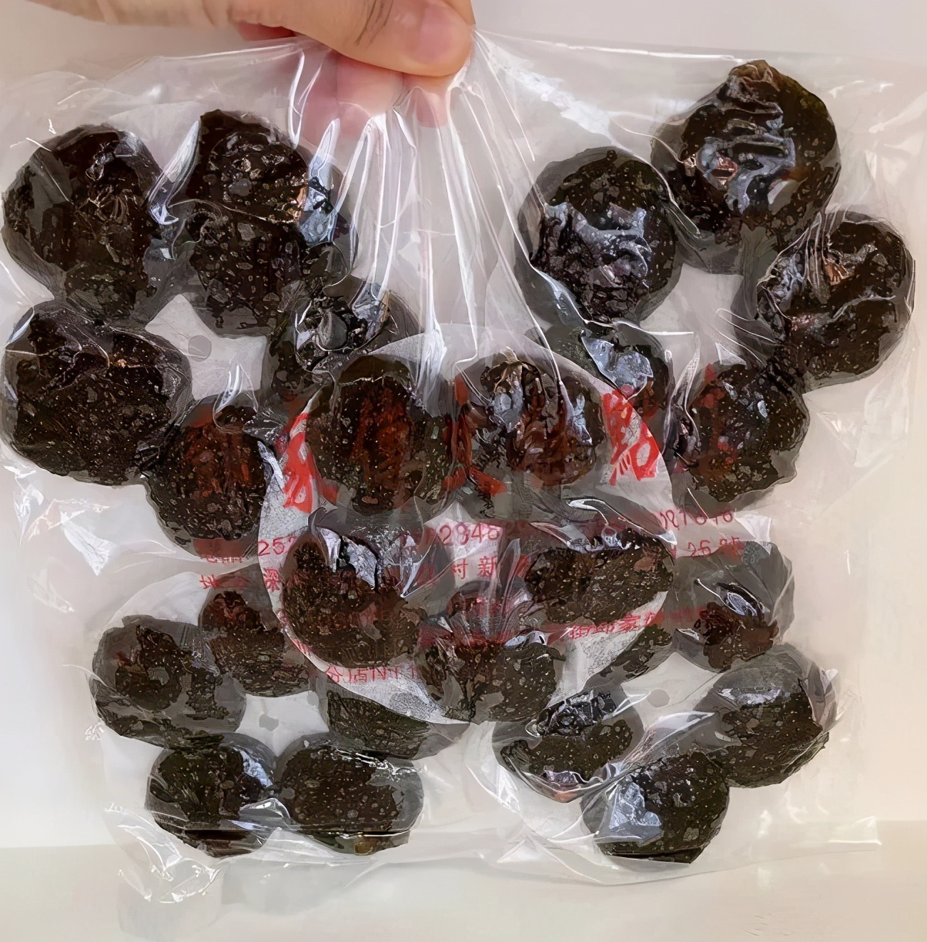 Chicken shit vine?Crude leaves?Unpleasant and ugly traditional cakes ...