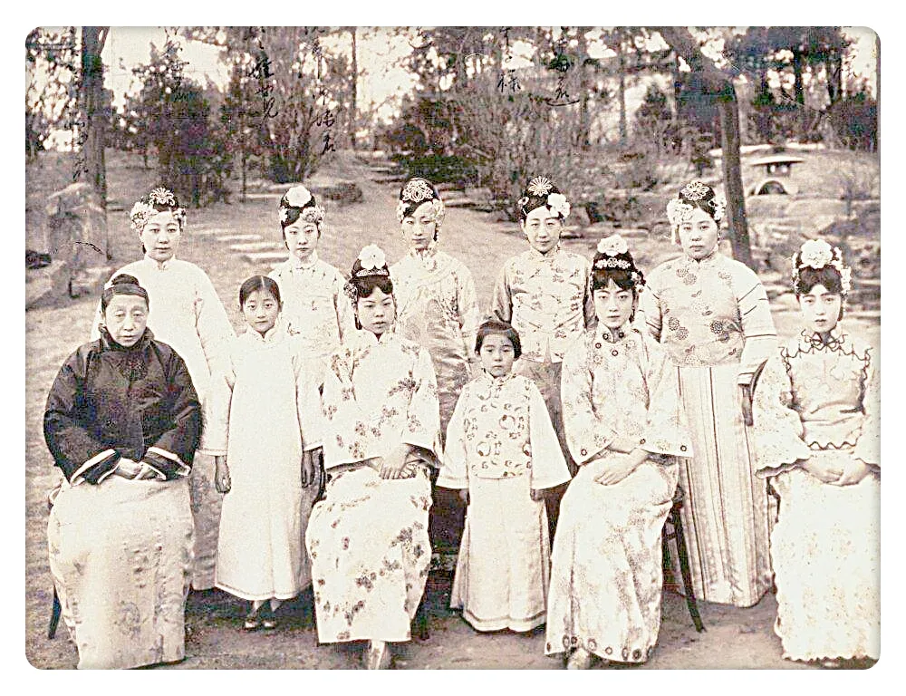 The woman who only got along with Puyi for 5 years, but let Puyi love ...