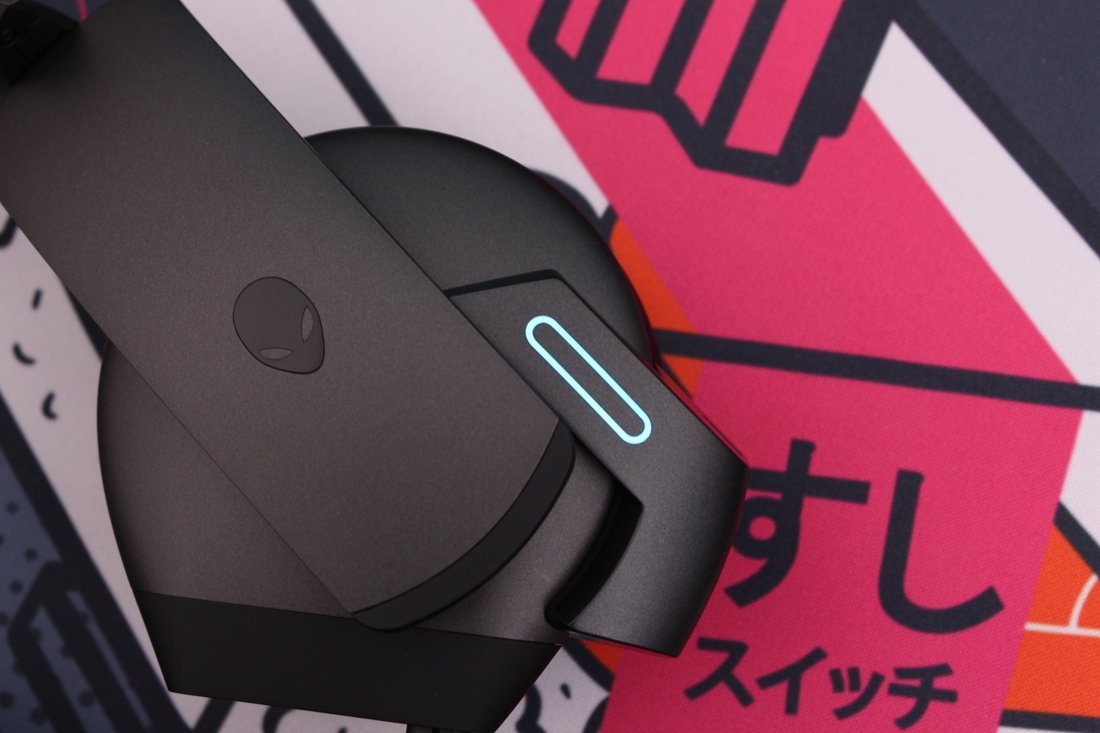 Alienware 510H gaming headset + AW521BR Bluetooth receiver out of the ...