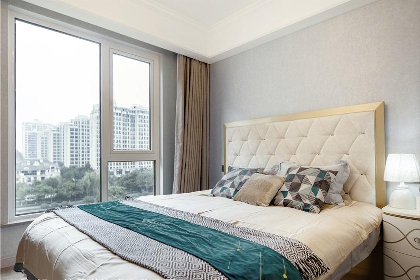 150 square meters of light luxury three-bedroom new home, superb living ...