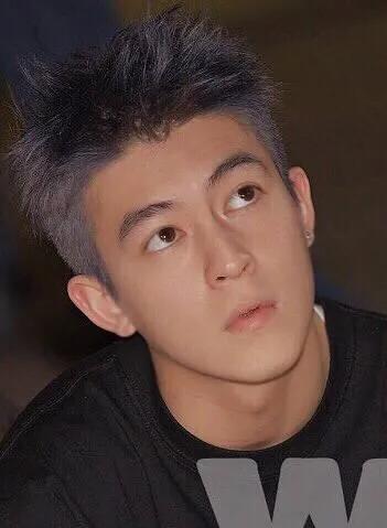 One Edison Chen, one Li Zongrui, the two poles of life, one to ...