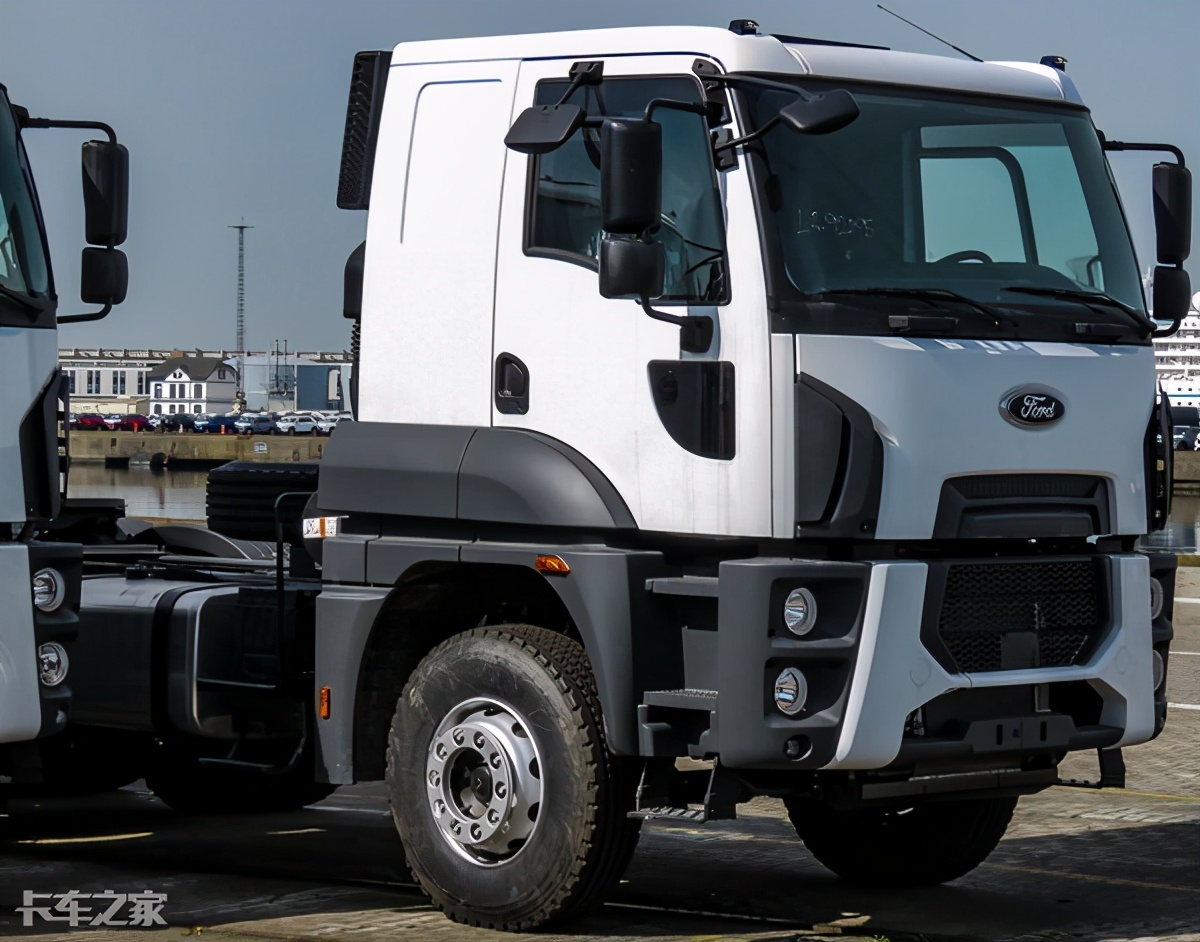 Have you seen the prototype of the Jiangling Veyron, the Ford Cargo ...