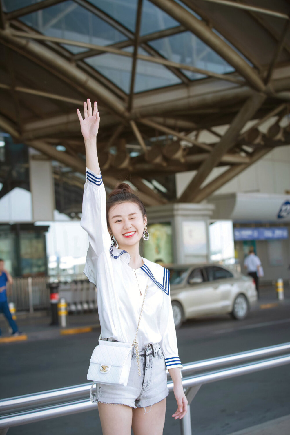 Zheng Hehuizi: Reiki ghost horse, smiles so sweet, cute and pure - iNEWS
