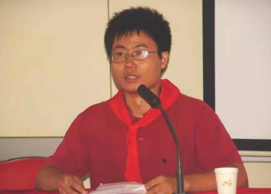 How godly is Yun Zhiwei?Reading professional books as extracurricular ...