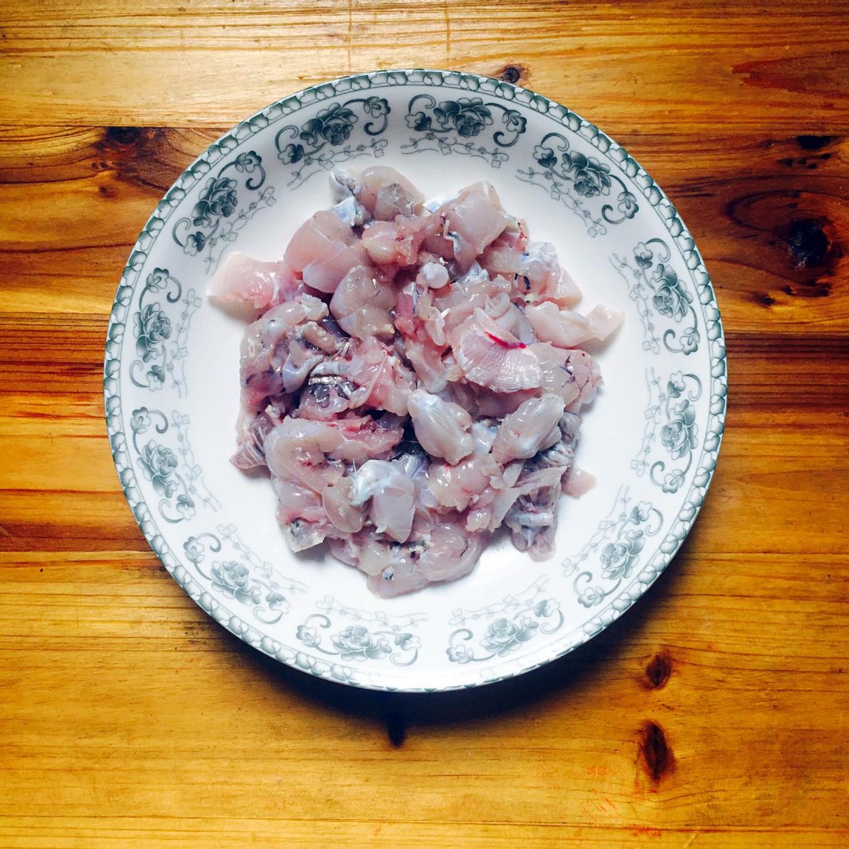 Don't know what to do if there are bullfrogs at home?You can try ...