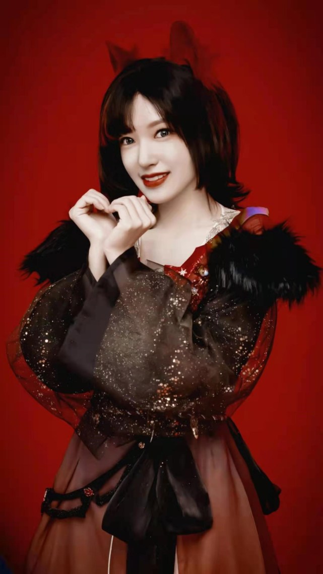 Actresses have short hair, Cheng Xiao is pretty, Yang Zimei is cool ...