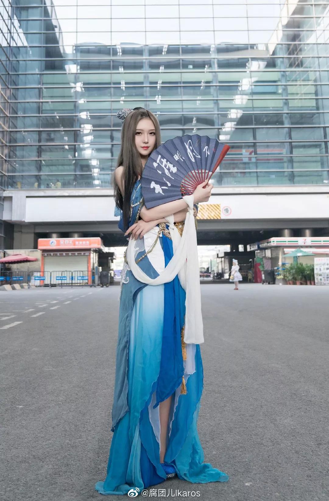 Cosplay world famous Internet celebrity beauty cos different roles - iNEWS