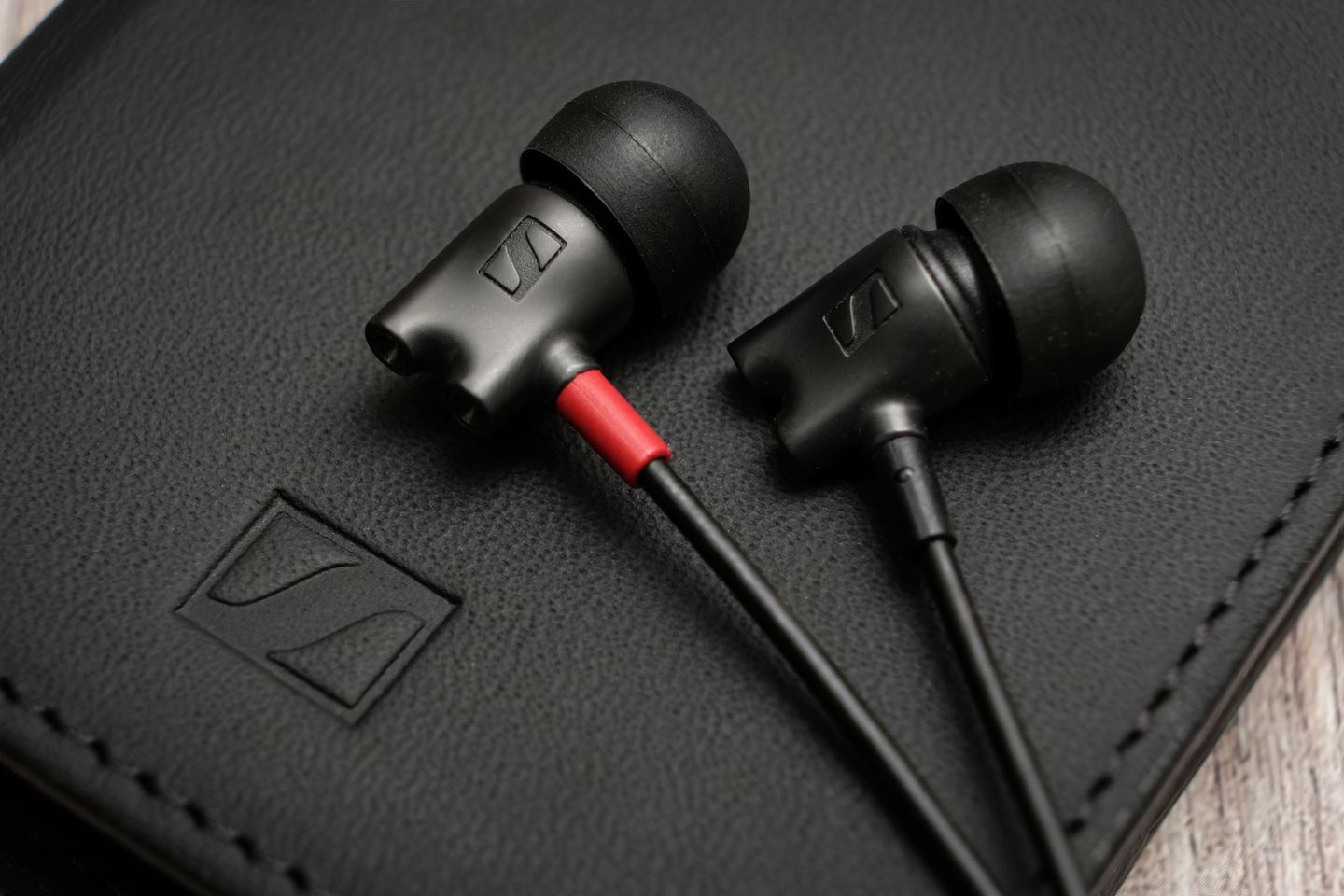 What is the difference in sound quality between high-end earphones and ...