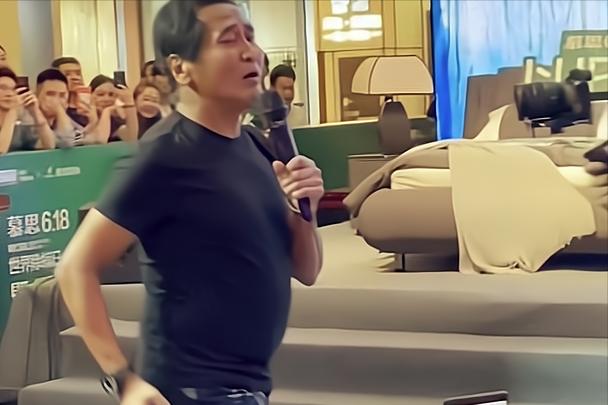 Qi Qin retired and was ridiculed and couldn't afford to lose!Replaying ...