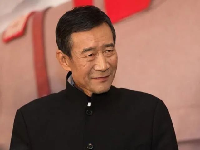 It's too simply like Lin Biao, and Liu Shaoqi refused to shake hands ...